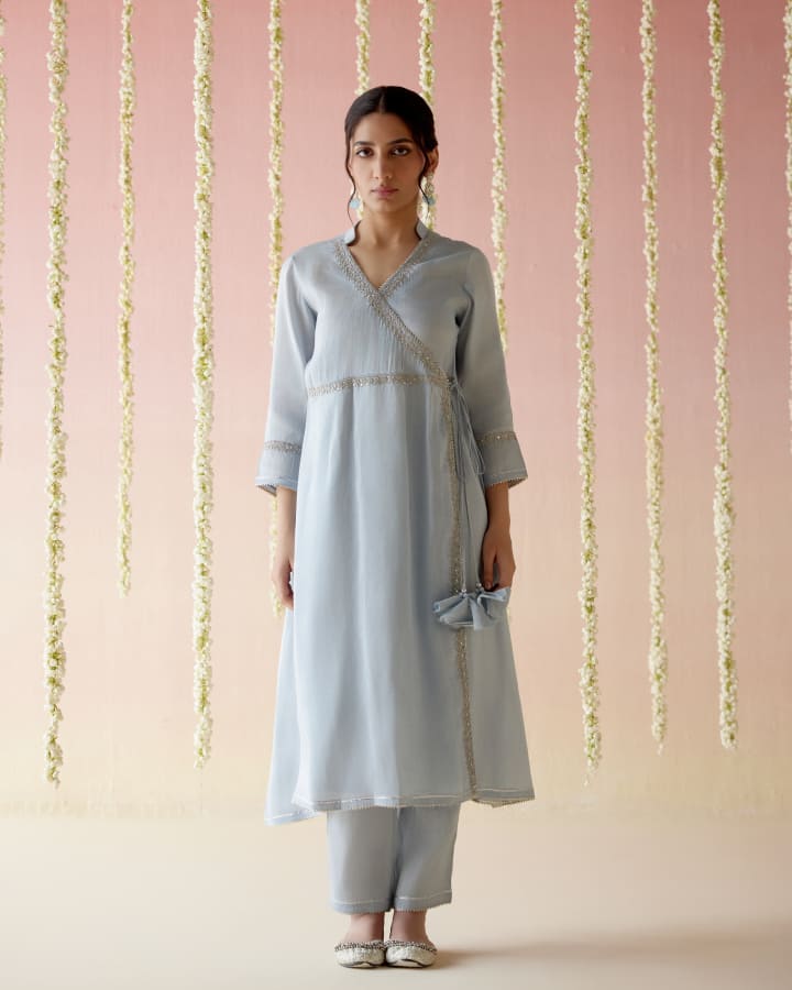 Ethnic Wear for Women Online India | Indian Ethnic Wear | Nero India