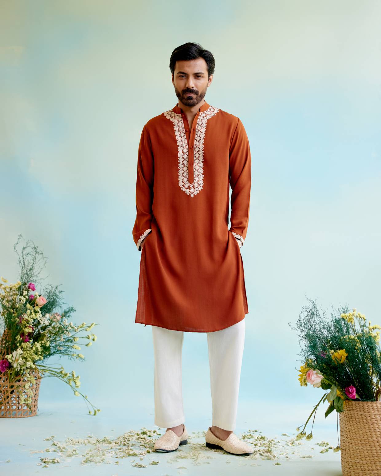 Rustic Flora Dori Kurta with Narrow Pants – Nero India